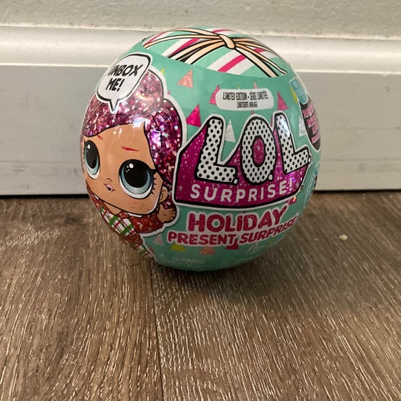 L.O.L. Surprise! | Toys | Lol Doll Holiday Present Surprise Series 3 ...
